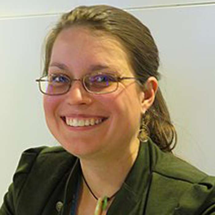 Biographie | Becky Chambers - Romancière | Futura Sciences