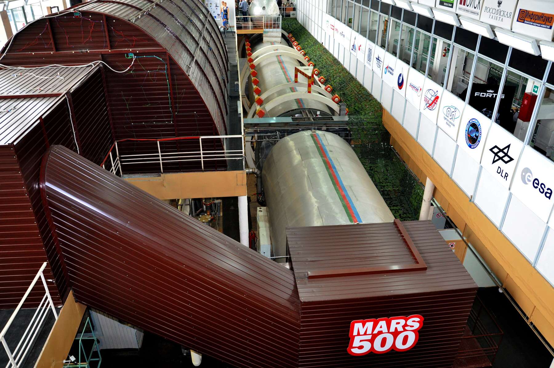 Mars 500 : six voyageurs immobiles vers la Planète rouge