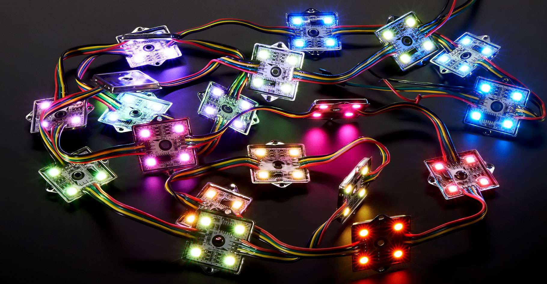 Flux lumineux, rendement, tension et résistance des Led | Dossier