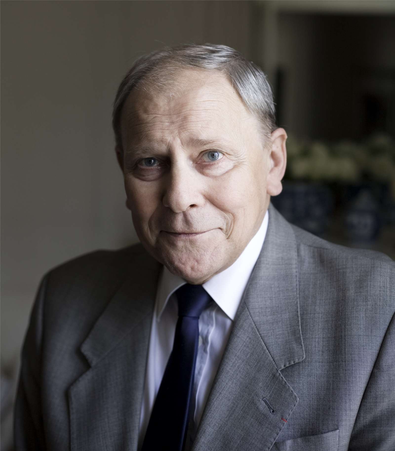 Médaille d'or du CNRS pour Gérard Ferey et ses cages moléculaires