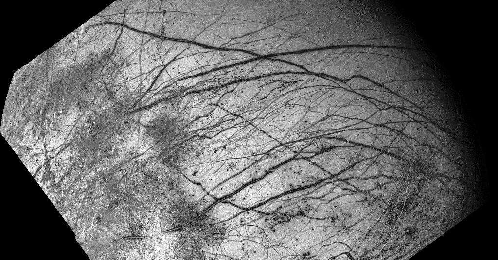 Du cryovolcanisme sur Europe reconstitué sur Terre