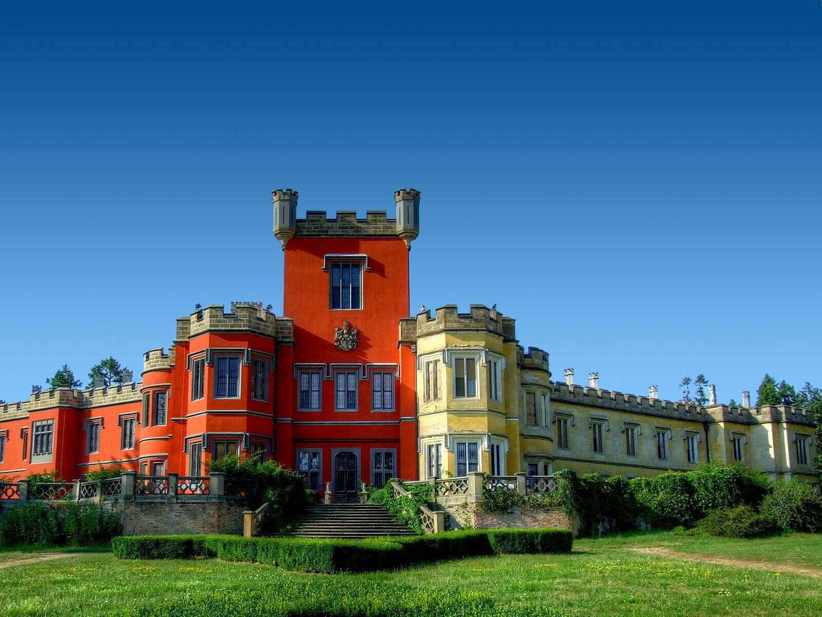 Château Hrádek u Nechanic - Tchécoslovaquie - Fond d'écran et images ...