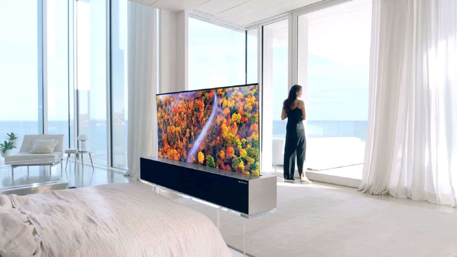 Le téléviseur enroulable de LG fait le show à Las Vegas