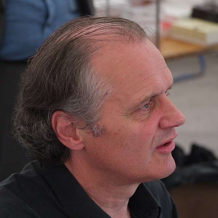 Biographie | Pierre Bordage - Romancier | Futura Sciences