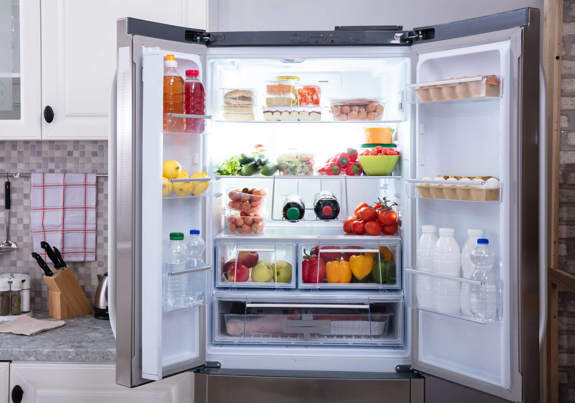 Quelle est la largeur d'un frigo américain