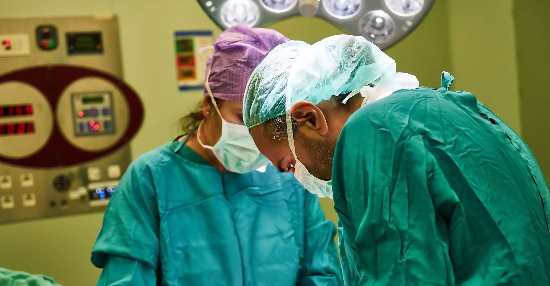 Opération de la scoliose et traitement chirurgical | Dossier