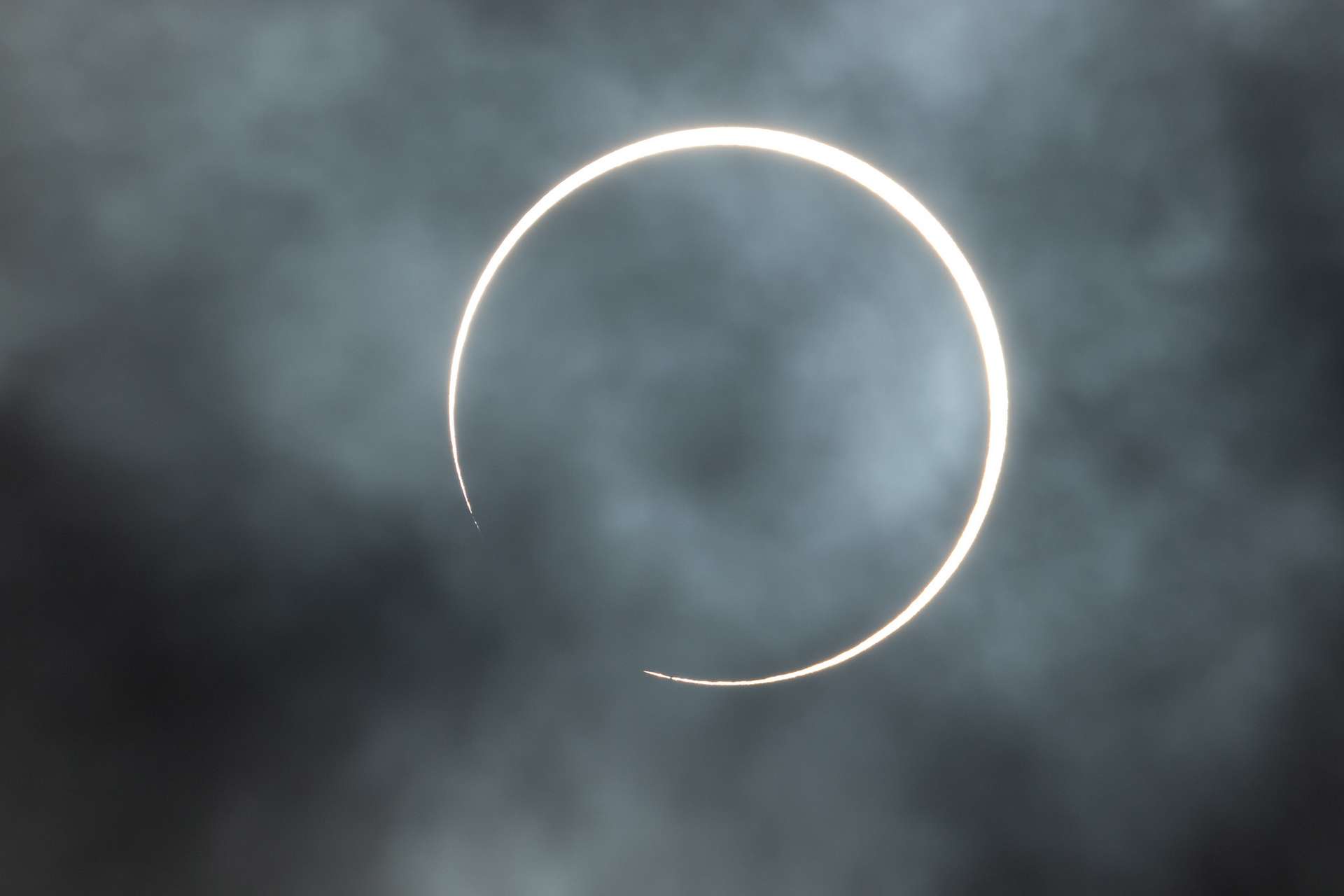 Retour en images sur l'éclipse annulaire de Soleil du 26 décembre