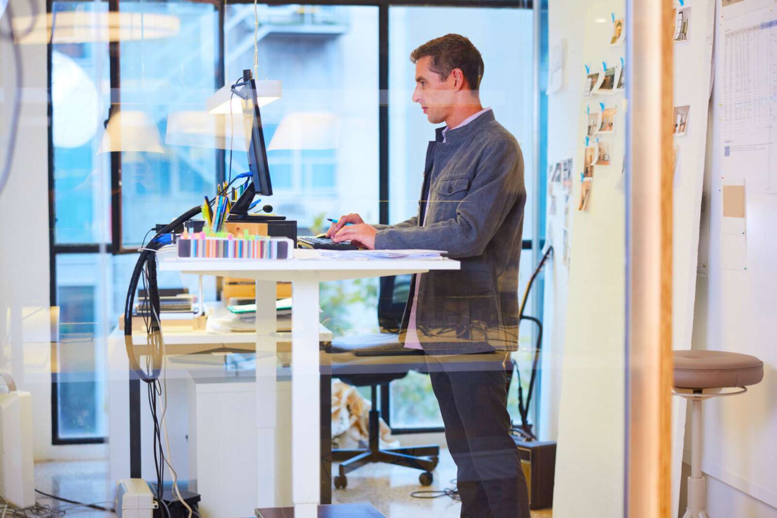 Et si rester debout au travail n'était pas si bon pour la santé