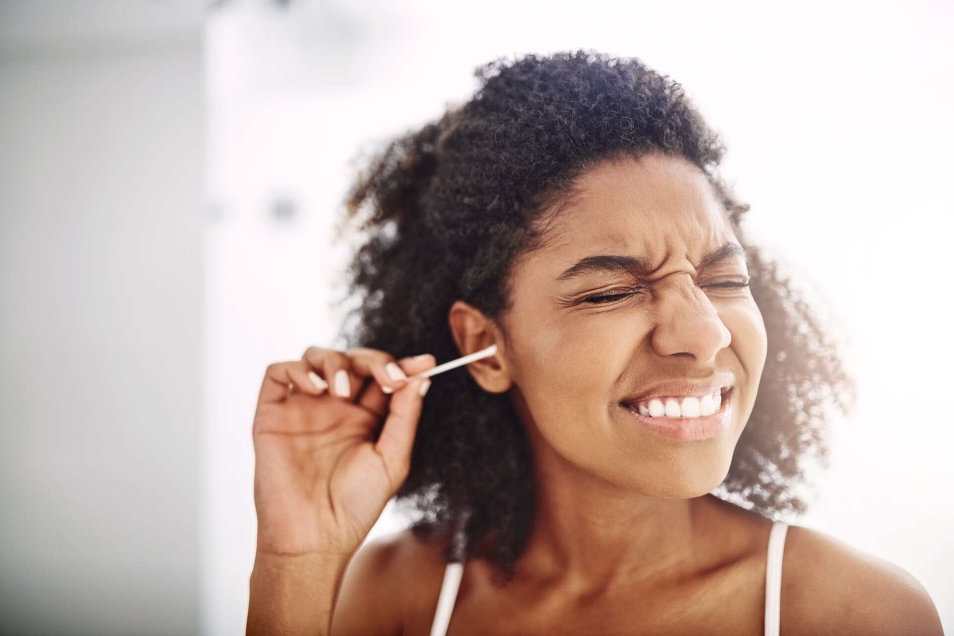 Hygiène : pourquoi est-il important de se nettoyer les oreilles