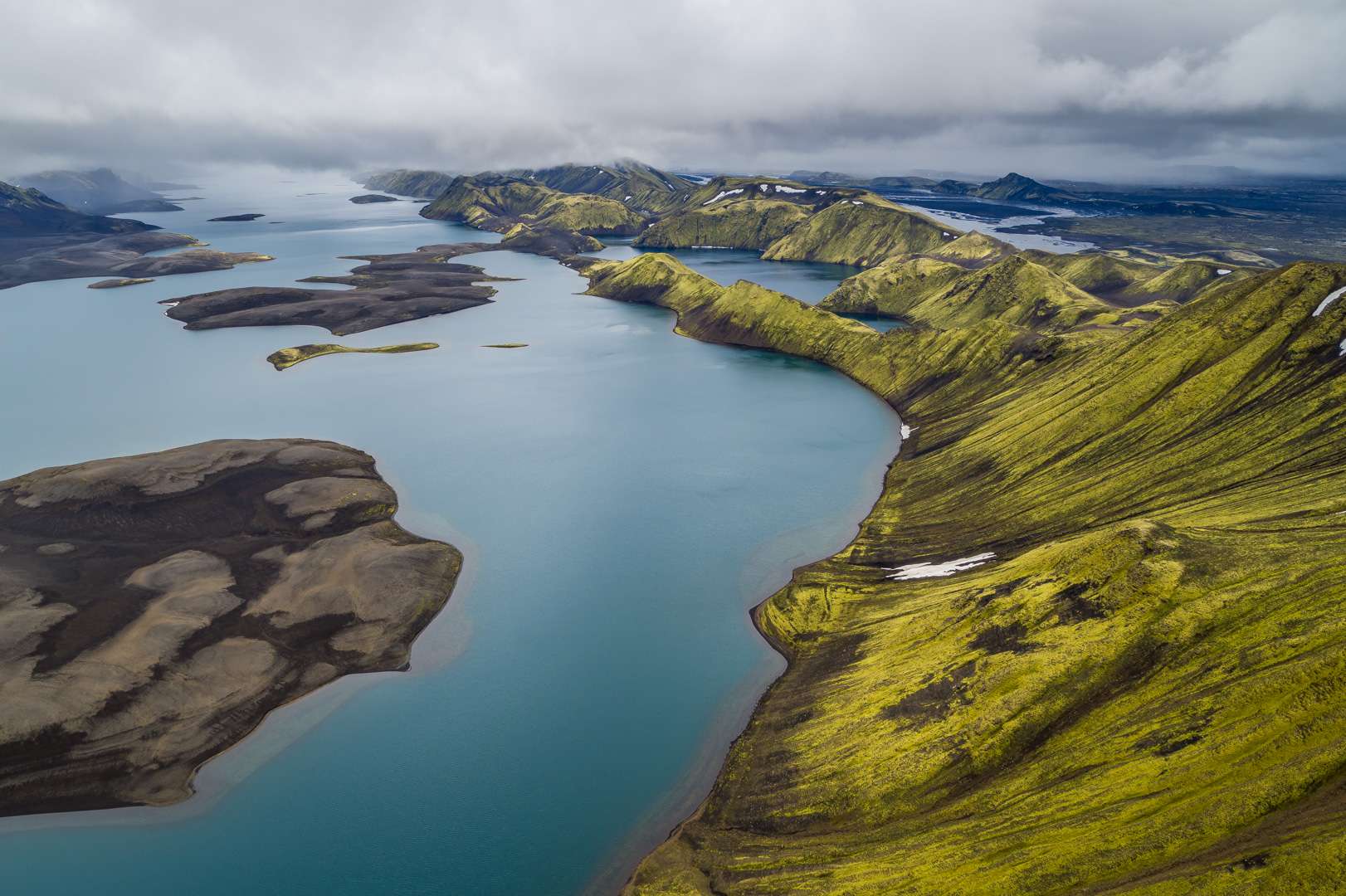 L'Islande vue du ciel : les lacs de Langisjór - Photos Futura