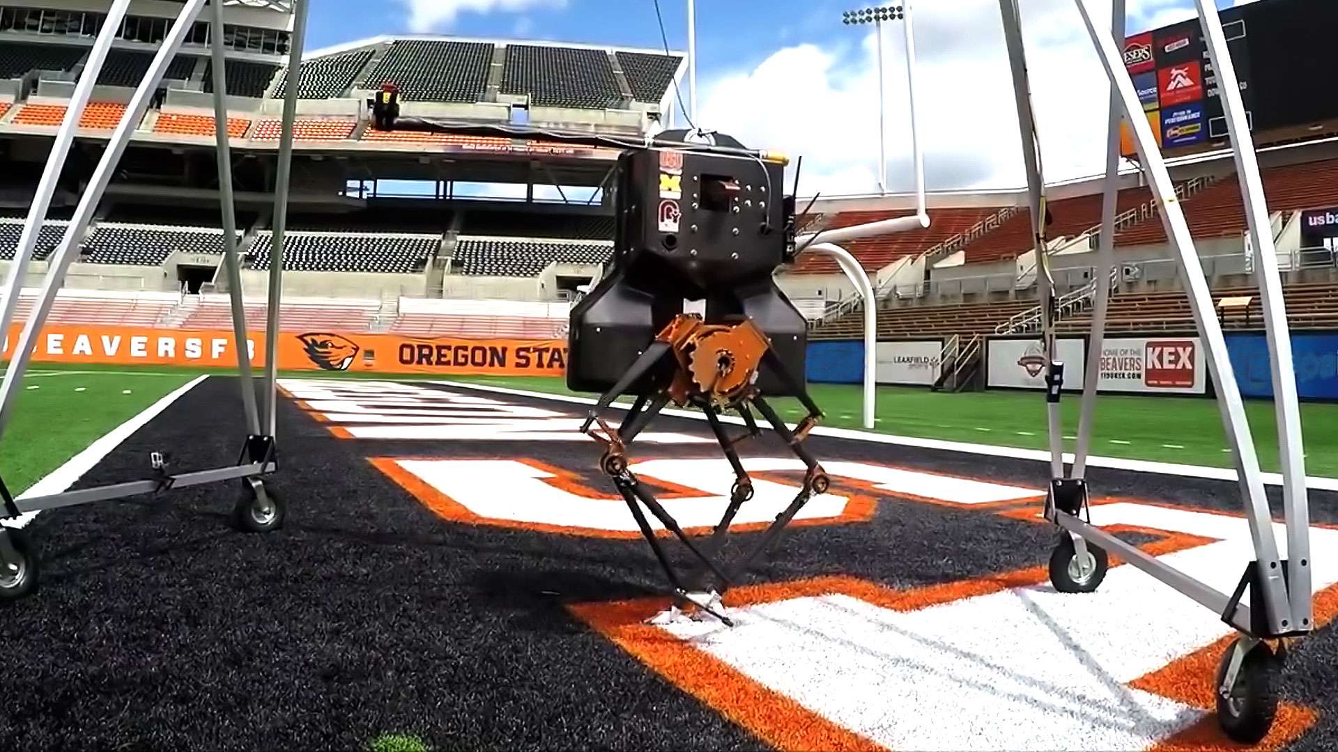 Atrias, un robot bipède qui court avec aisance presque partout