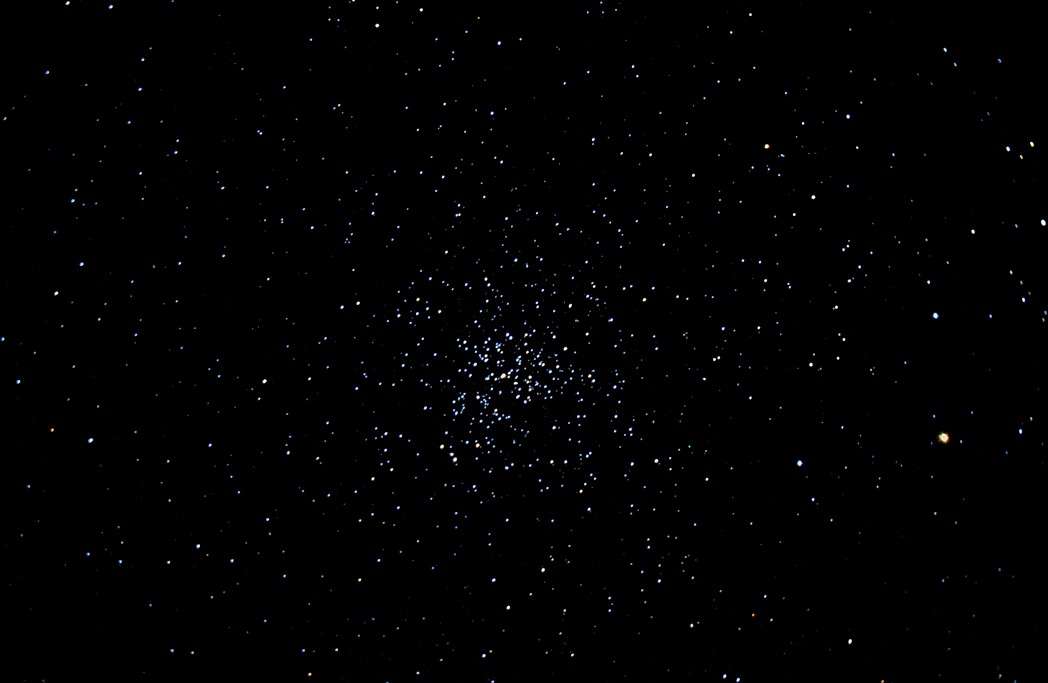 Définition | M 37 - Messier 37 - NGC 2099