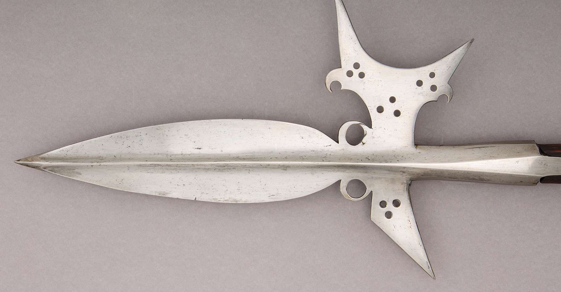 La lame en acier | Dossier