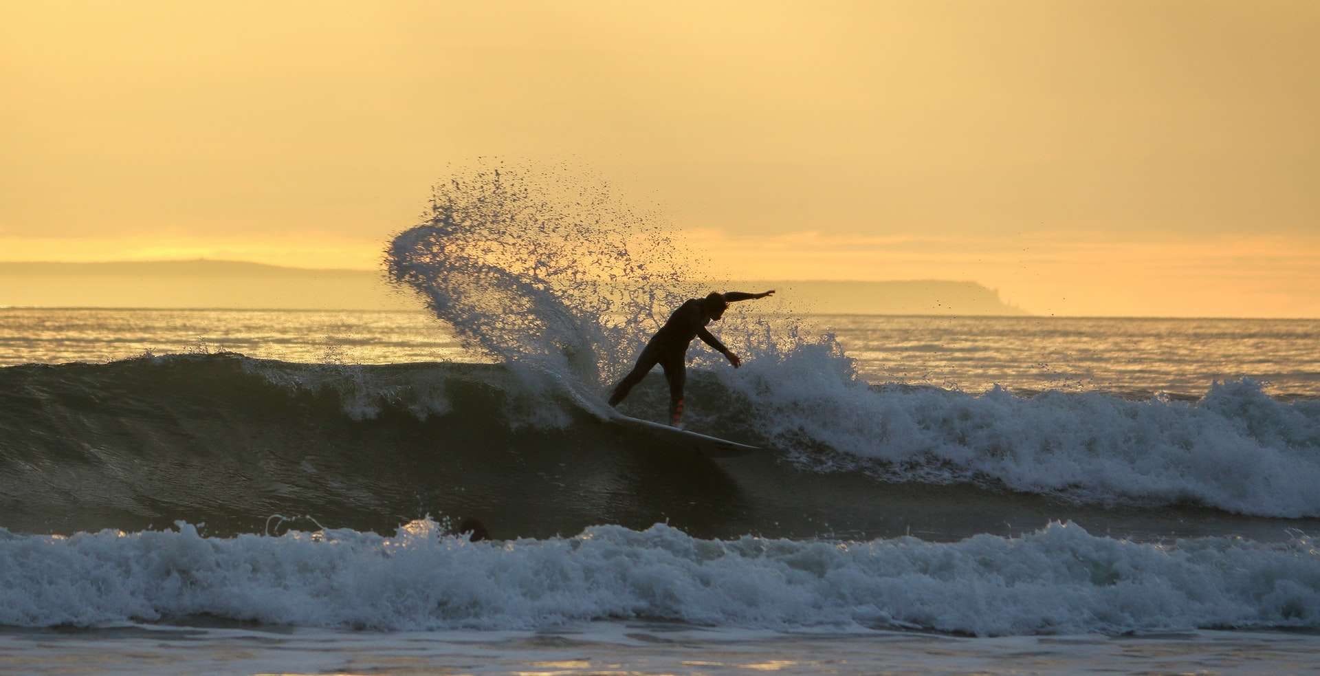 Comment naissent les vagues