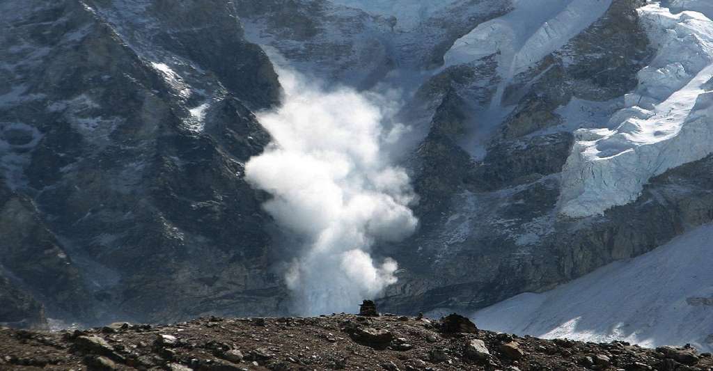 Types d'avalanches : de neige récente, de plaque dure ou de neige ...
