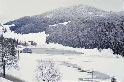 Lapiaz, dolines, ouvala : les formations karstiques | Dossier