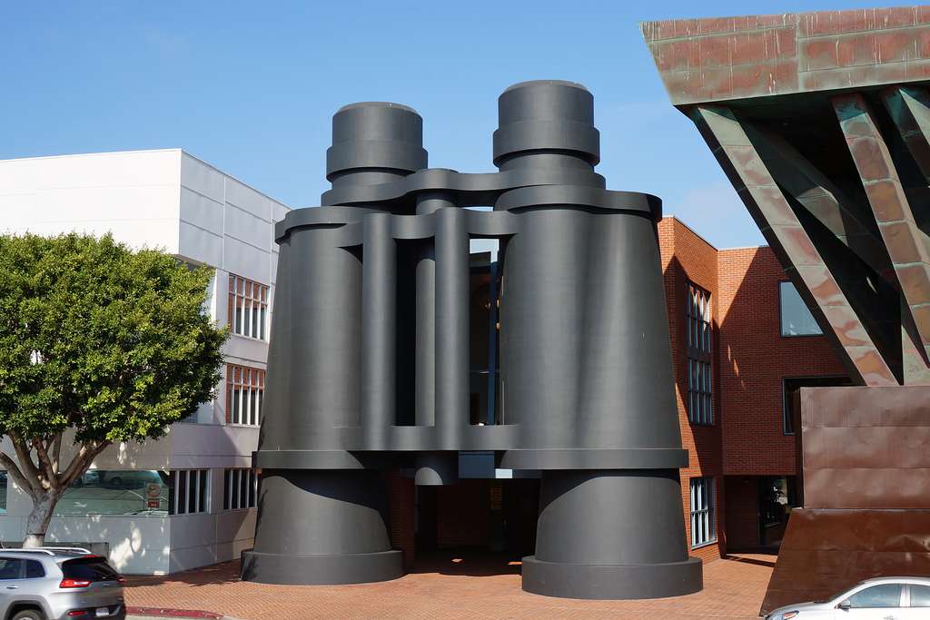 Architecture : les 10 œuvres les plus étonnantes de Frank Gehry