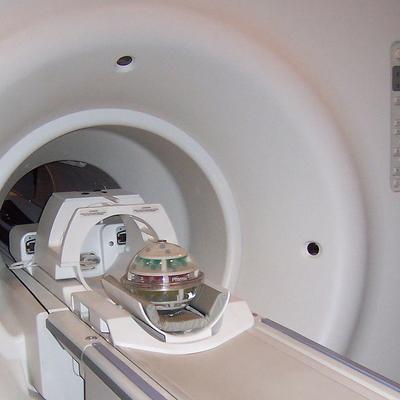 Fréquence de resonance en RMN