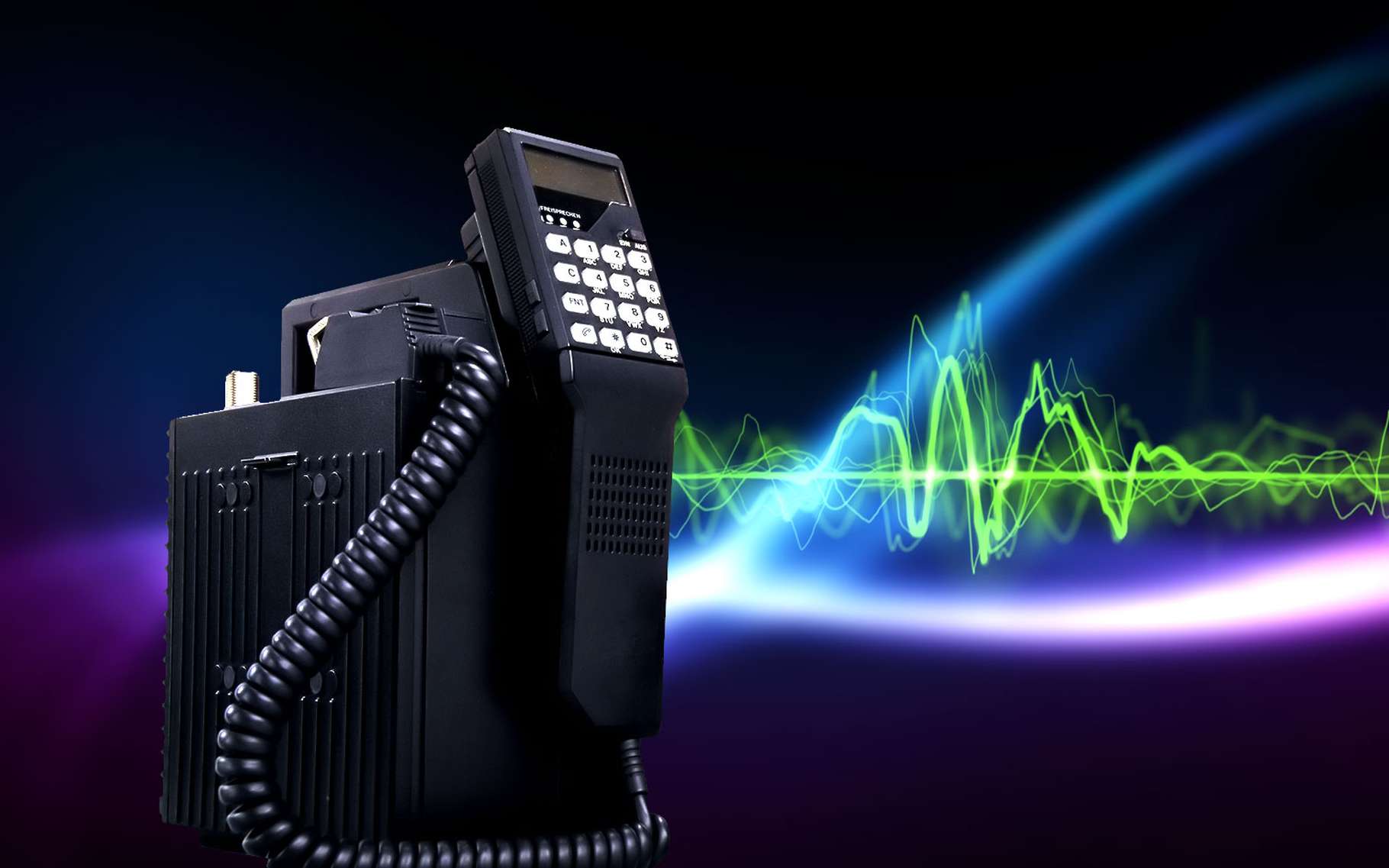 Radiocom 2000, premier réseau français de téléphonie mobile | Dossier