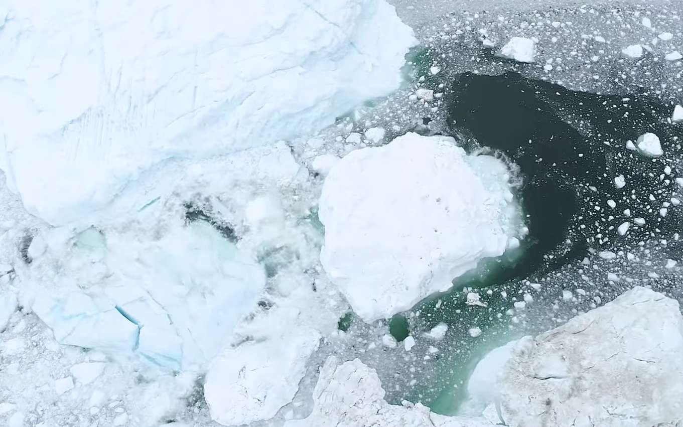 La glace, un paradis blanc vital pour la Planète