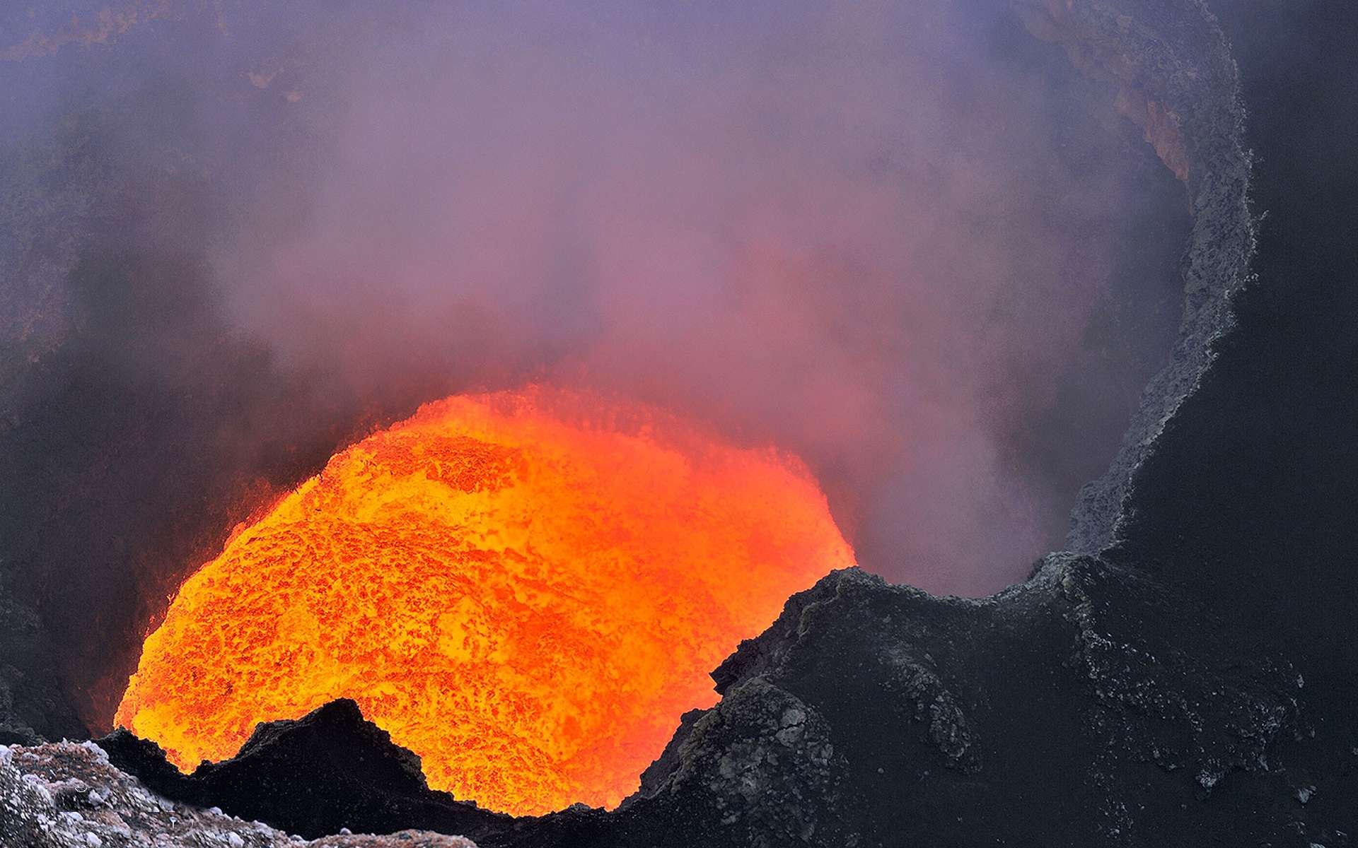 Photos | Les lacs de lave vus par Olivier Grunewald