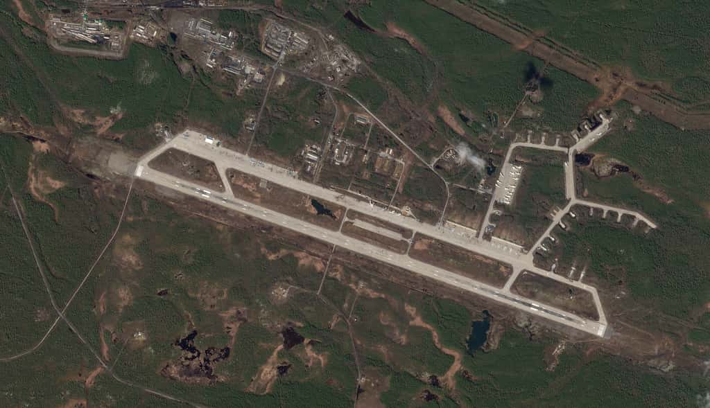 Les images sont impressionnantes : découvrez les bases aériennes russes ...