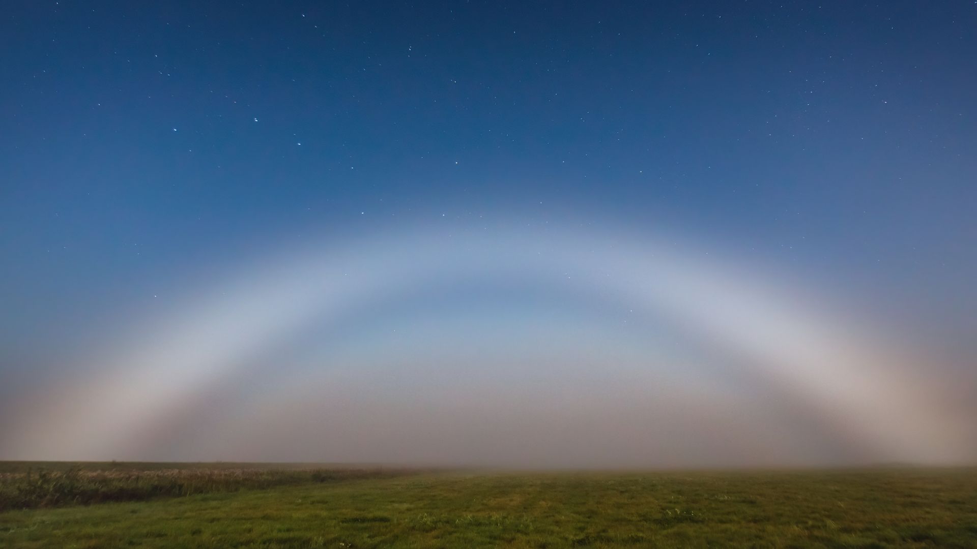 Phénomène météo extraordinaire : comment expliquer ces arcs-en-ciel ...