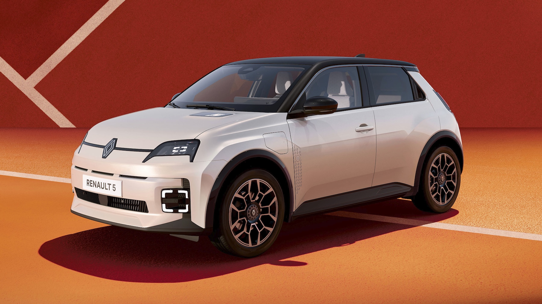 Renault électrise Roland-Garros : la 4L et la R5 font leur grand retour