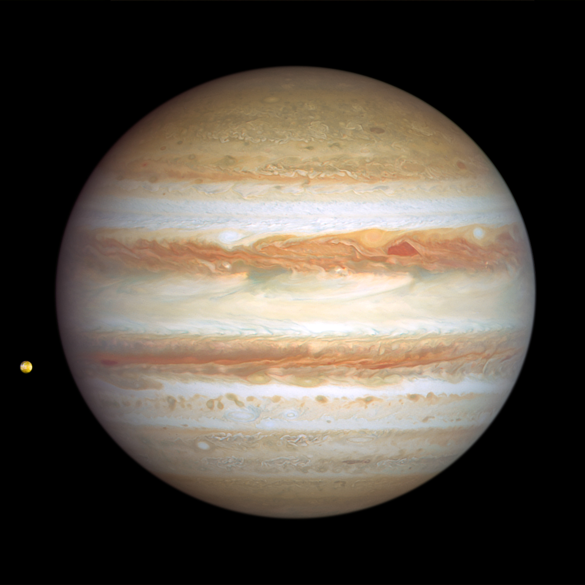Hubble partage des visions spectaculaires de la géante gazeuse Jupiter