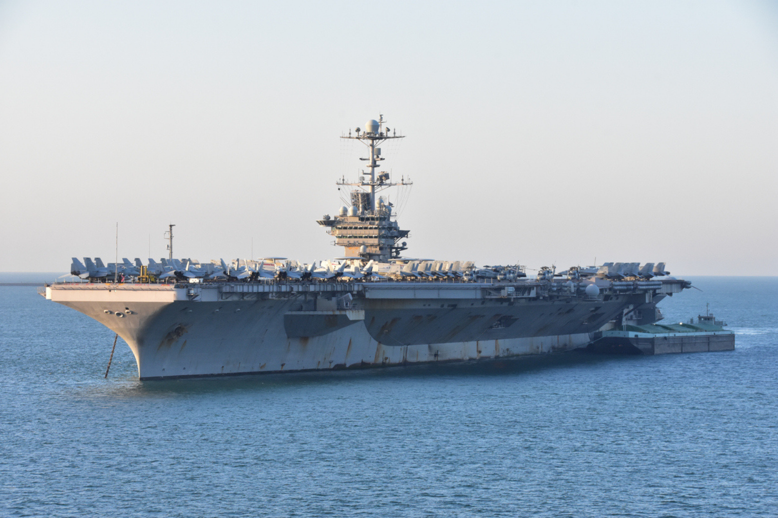 Voici pourquoi le retour du porte-avions Truman est vécu comme une ...