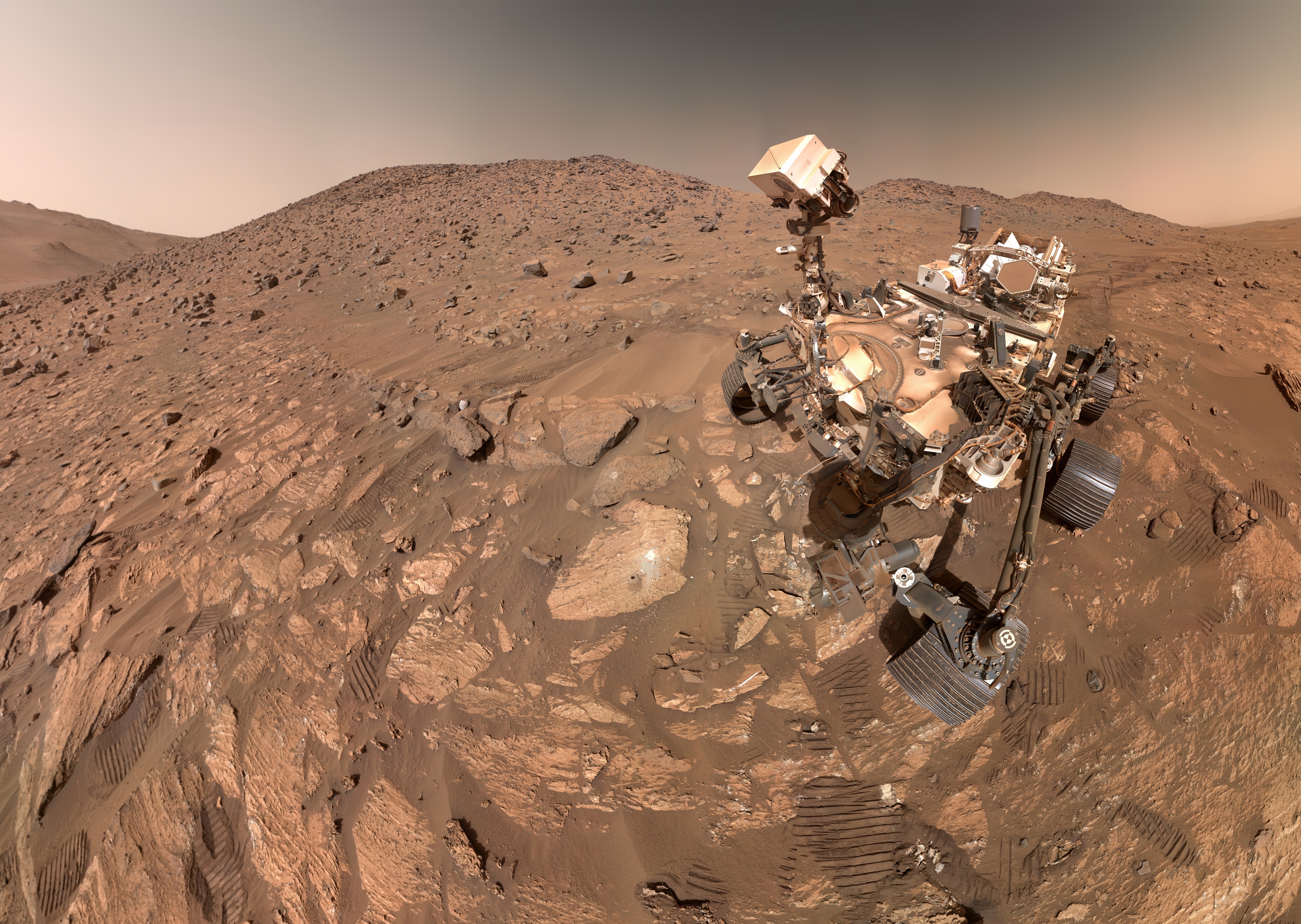 Mars : voici pourquoi ces étranges « taches léopard » excitent ...